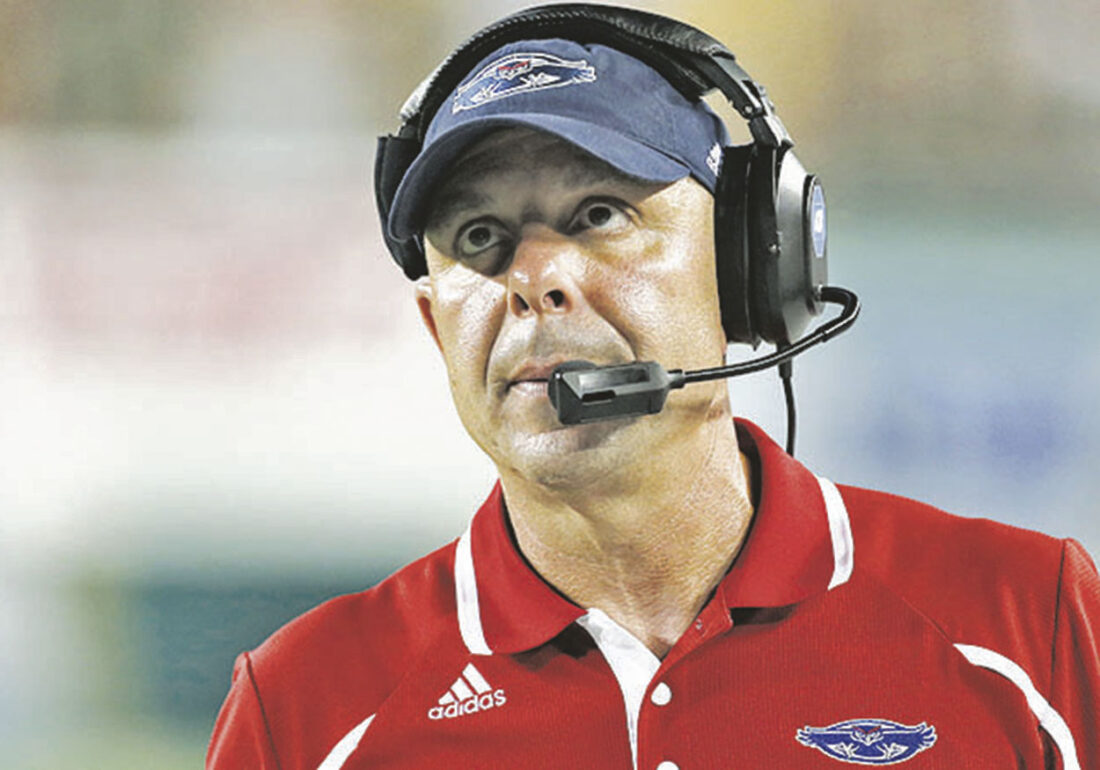 Mooney football coach eludes police | News, Sports, Jobs - The Vindicator